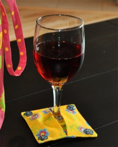 Slip-On Wine Glass Coasters with Charms-Free Tutorial | Stitchwerx Designs
